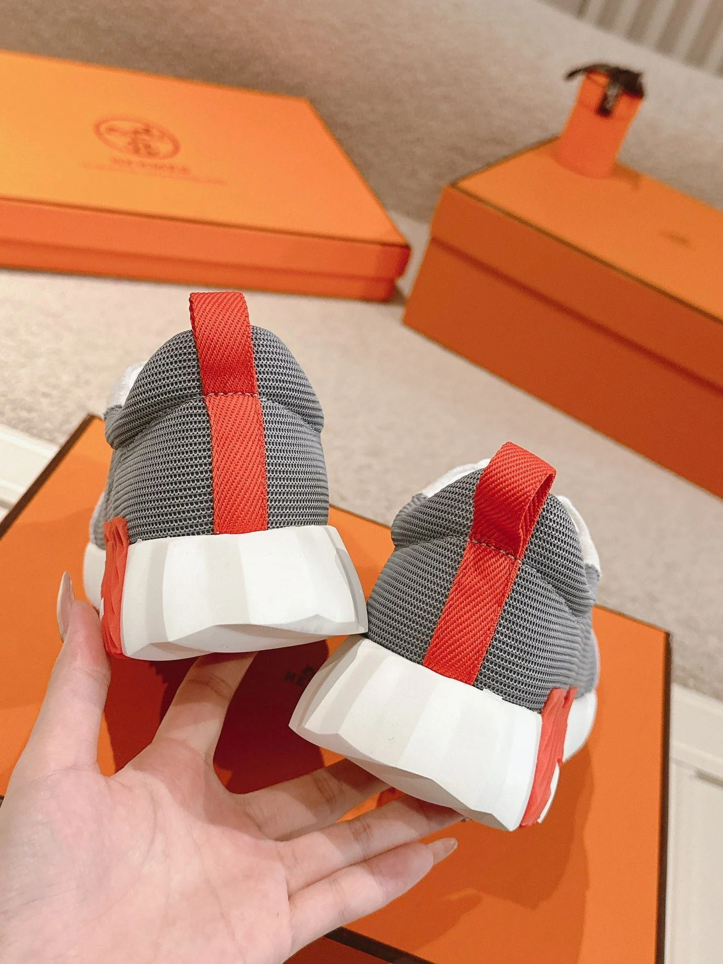 Exact replica Hermes Low Shoes