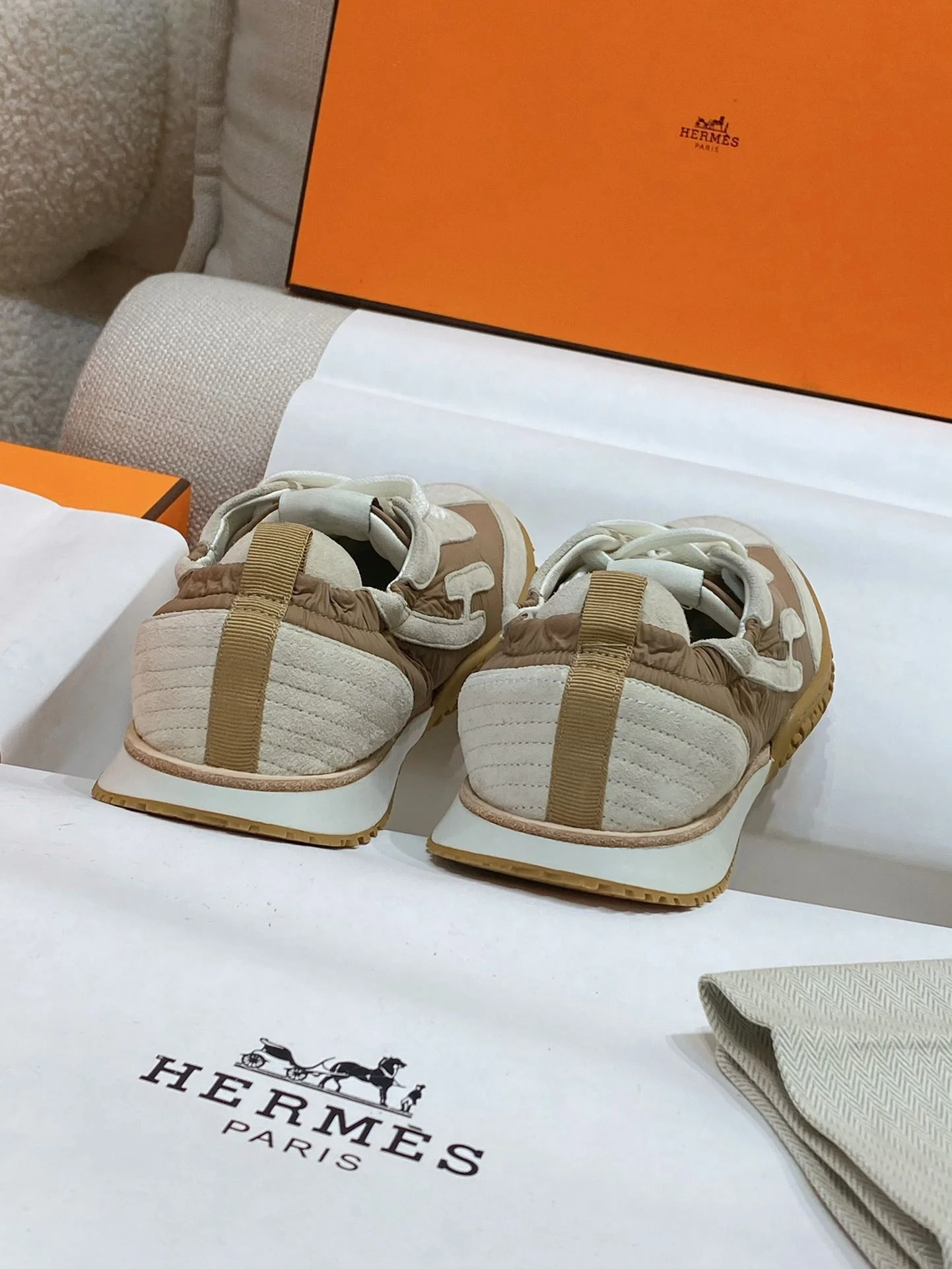 Bargain Hermes Low Shoes
