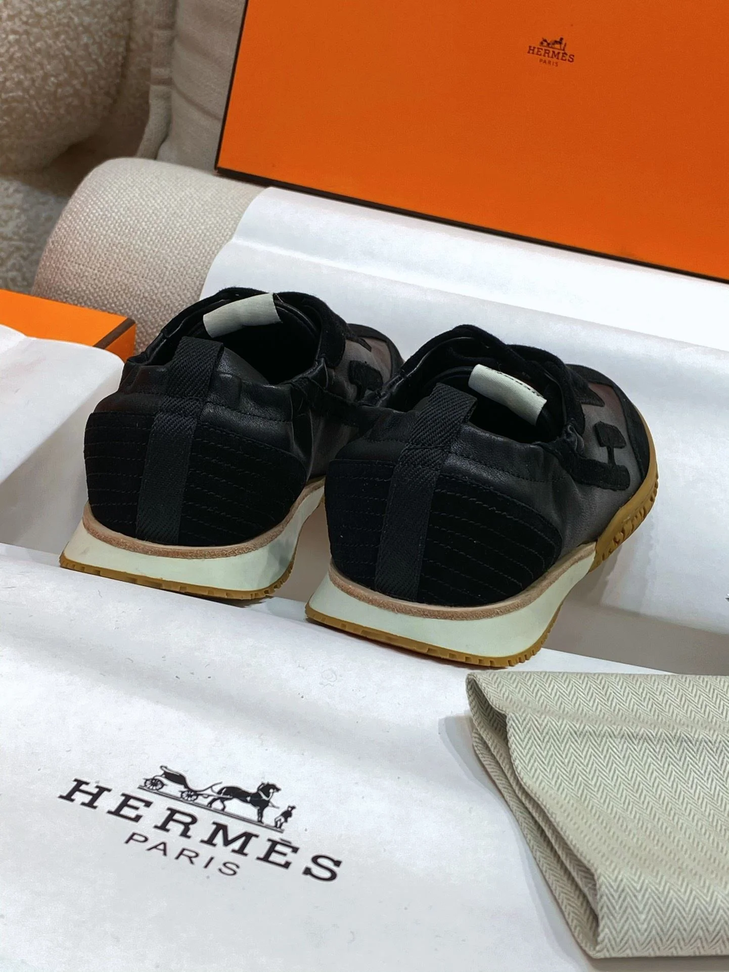 Exact replica Hermes Low Shoes