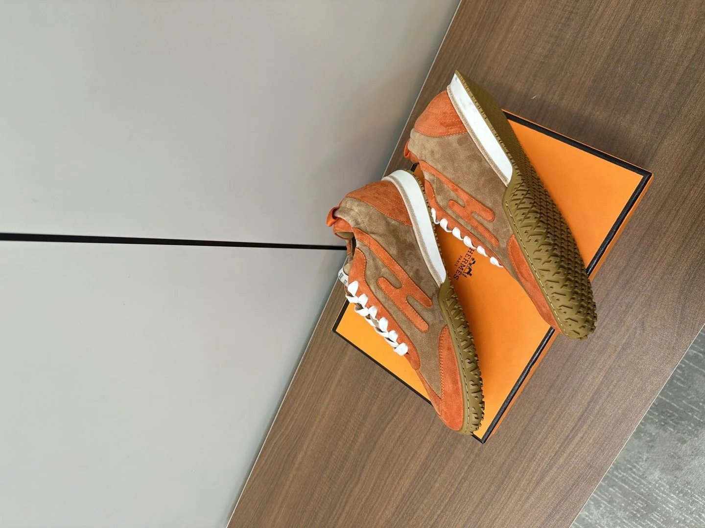 High accuracy Hermes Low Shoes
