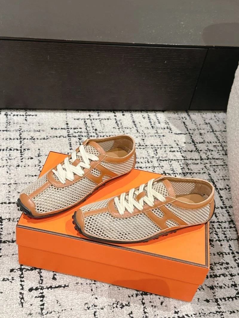 Accurate model Hermes Low Shoes