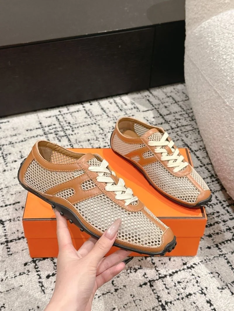 Accurate model Hermes Low Shoes