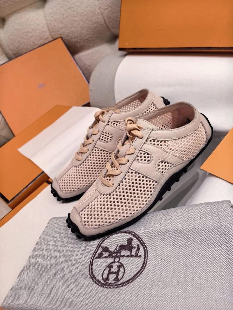 Accurate model Hermes Low Shoes
