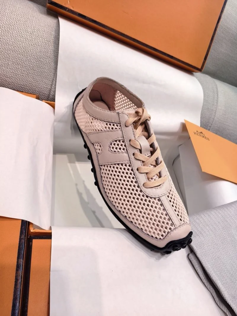 Accurate model Hermes Low Shoes