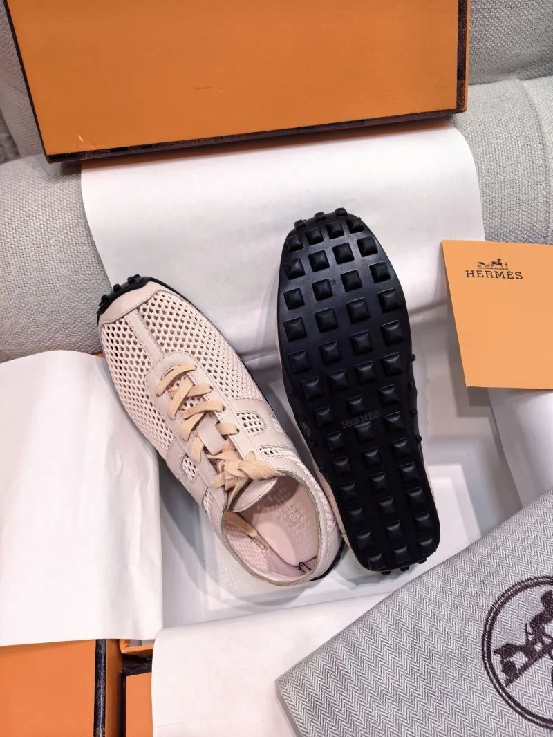 Accurate model Hermes Low Shoes