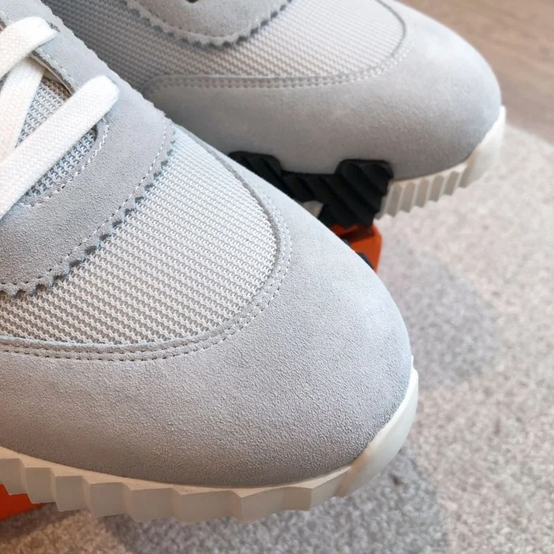 Accurate model Hermes Low Shoes