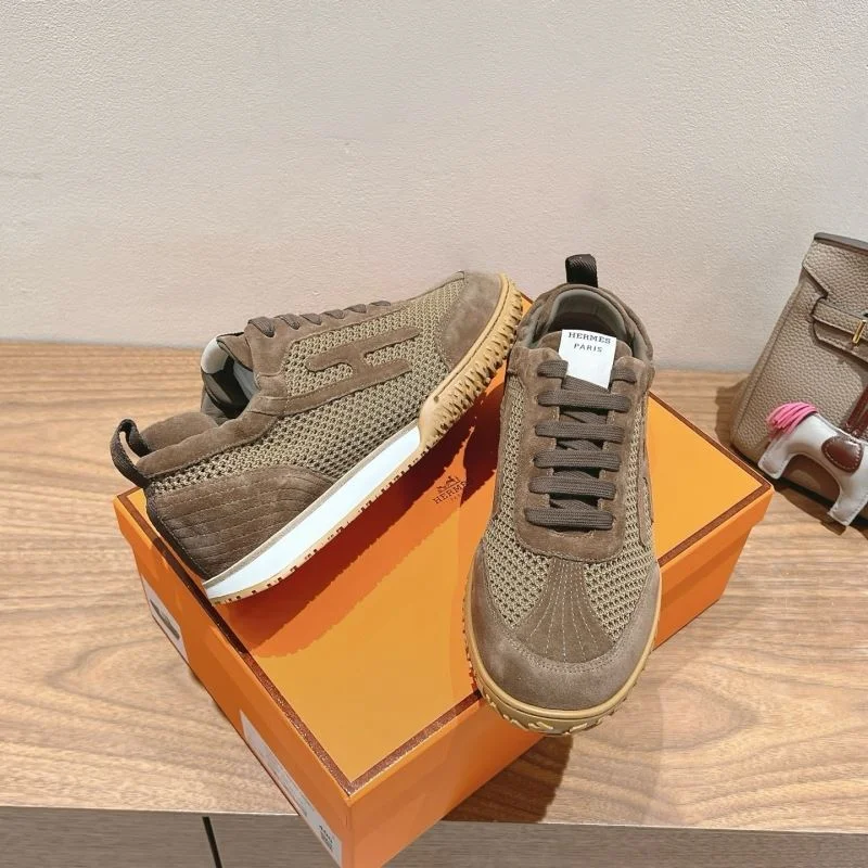 Accurate model Hermes Low Shoes