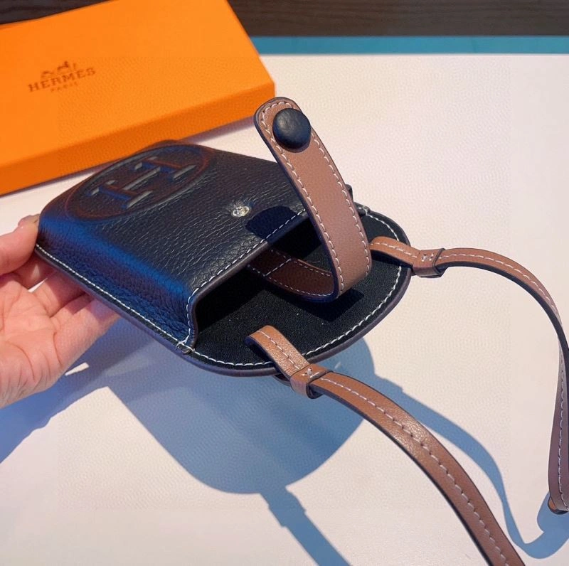 Indistinguishable Hermes Mobile Cases