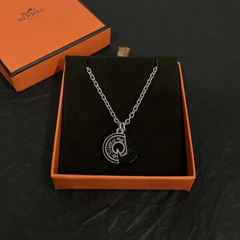 Exact replica Hermes Necklaces