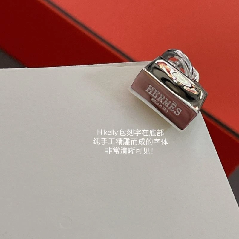 Cut-rate Hermes Necklaces