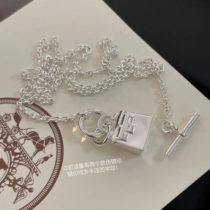 Cut-rate Hermes Necklaces