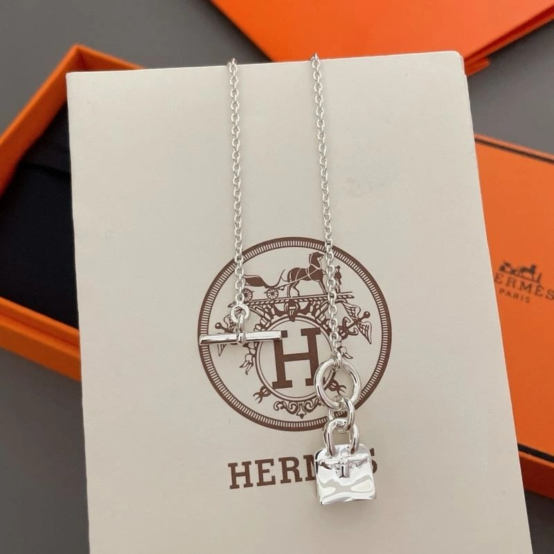 Precise copy Hermes Necklaces