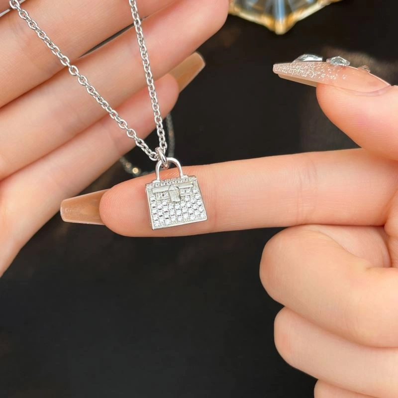 Precise copy Hermes Necklaces