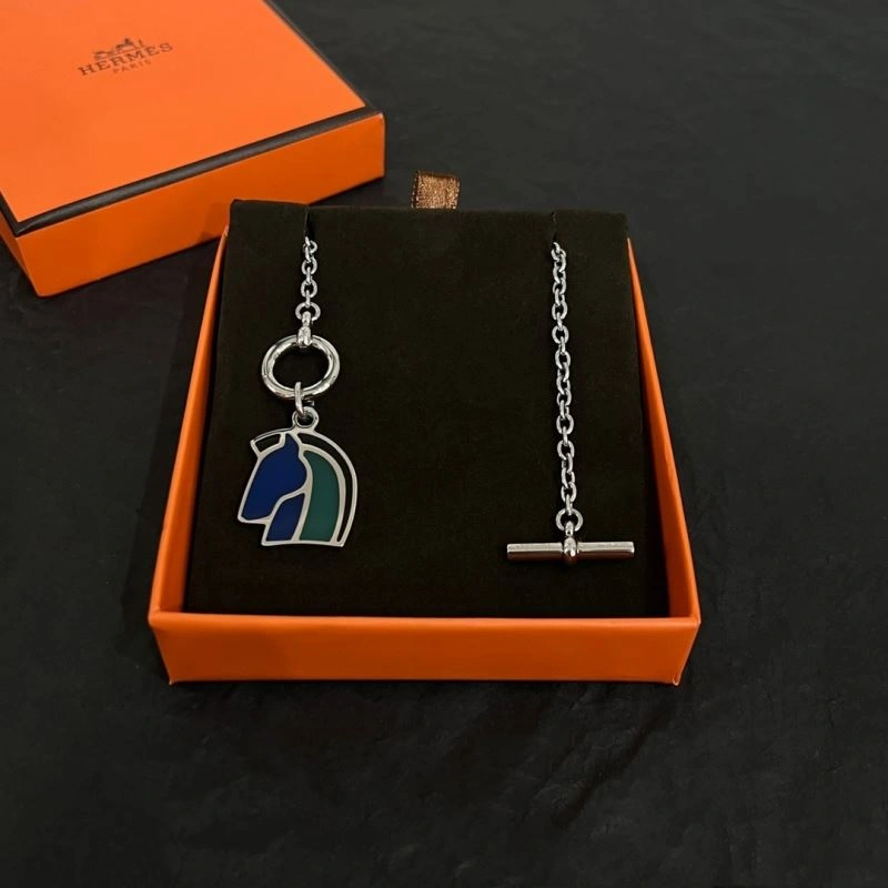 Accurate model Hermes Necklaces