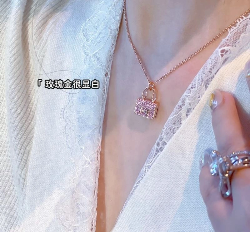 Brand-authenticated Hermes Necklaces