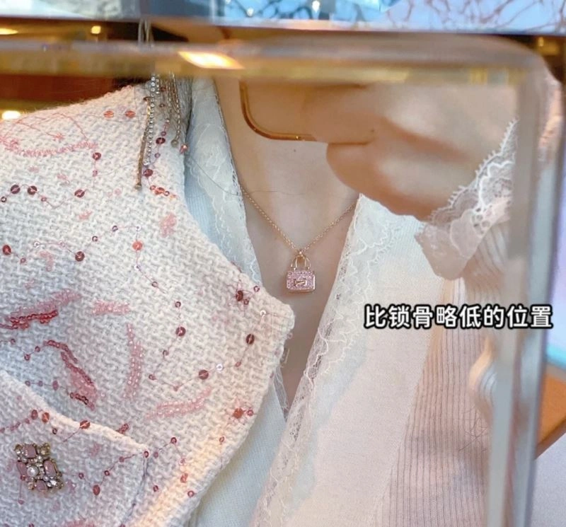 Brand-authenticated Hermes Necklaces