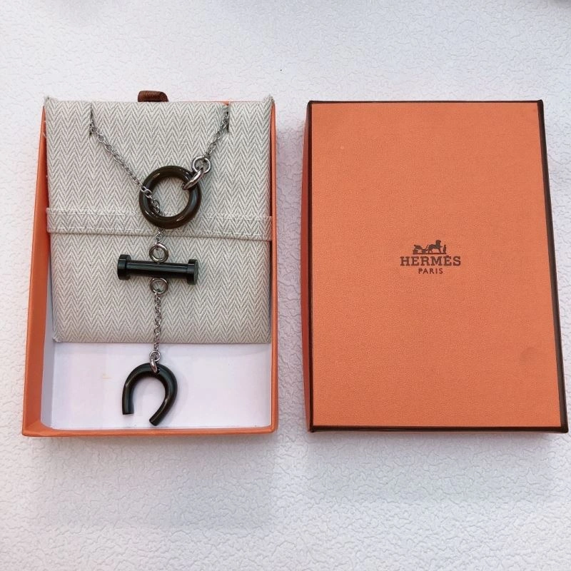 Inexpensive Hermes Necklaces