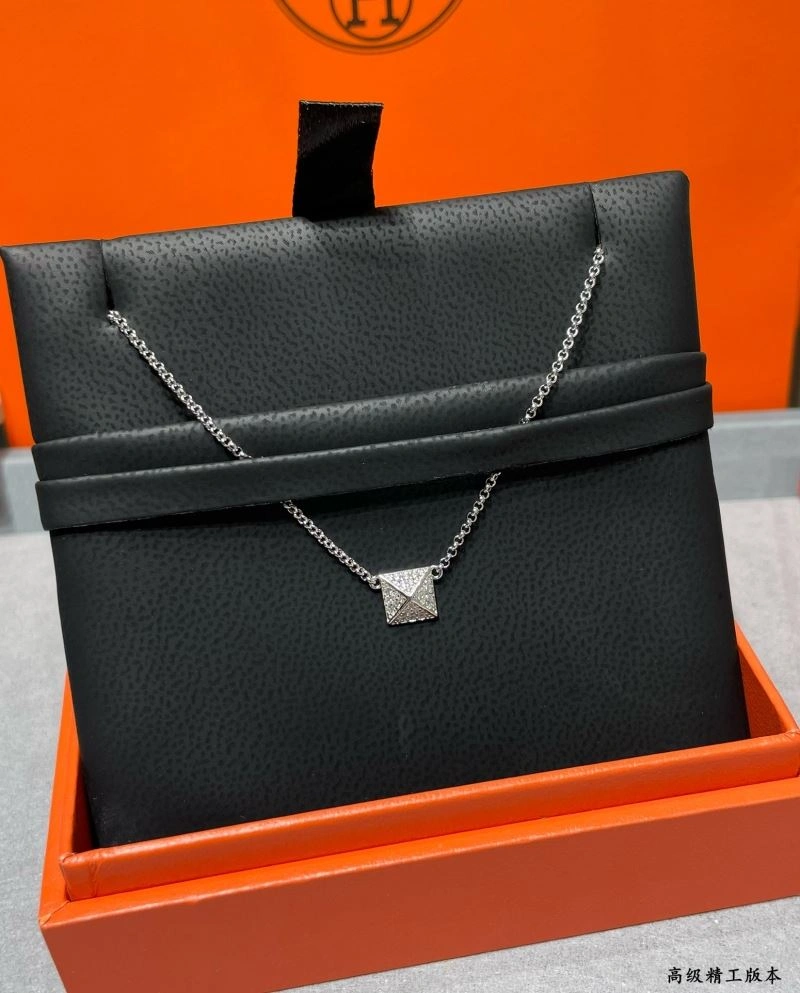 Economical Hermes Necklaces
