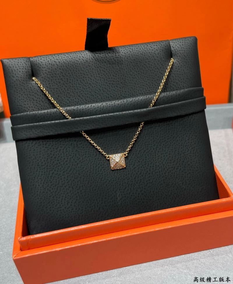 Economical Hermes Necklaces