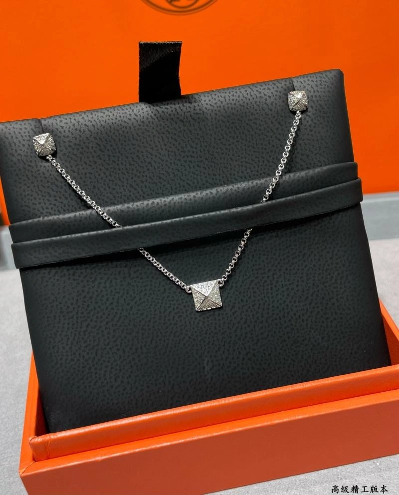Economical Hermes Necklaces