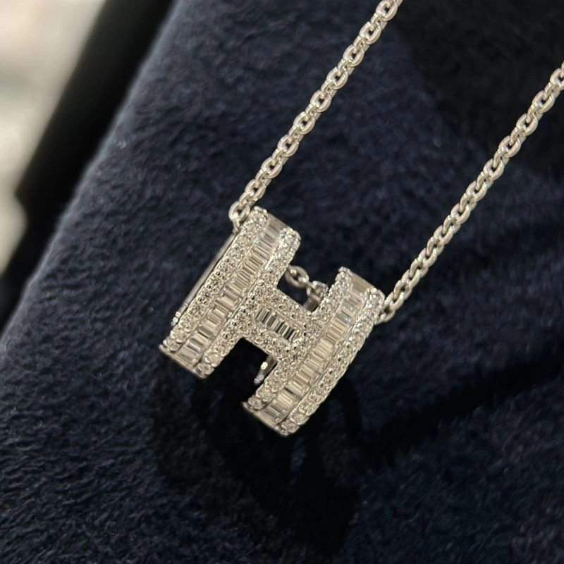 Top mirror Hermes Necklaces