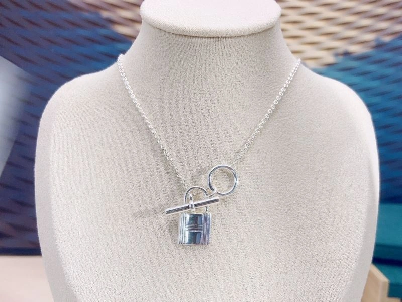 Affordable Hermes Necklaces