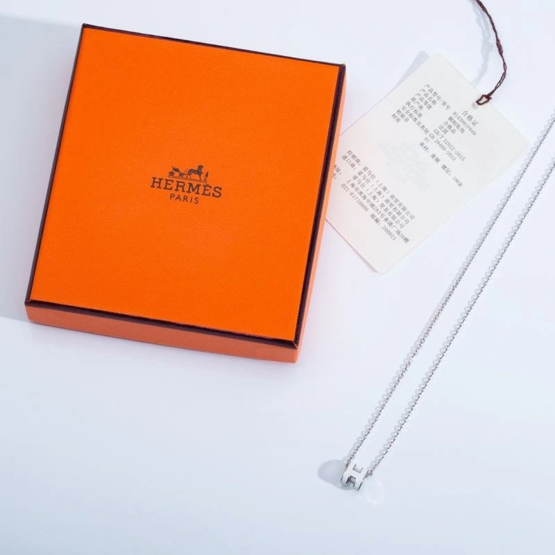 Bargain Hermes Necklaces