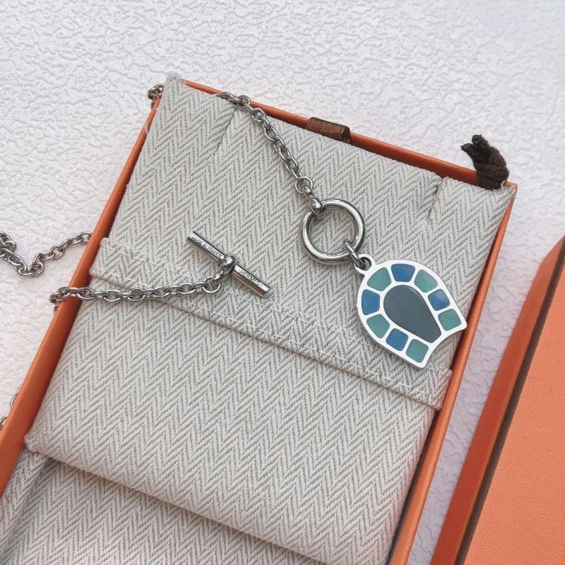 High accuracy Hermes Necklaces