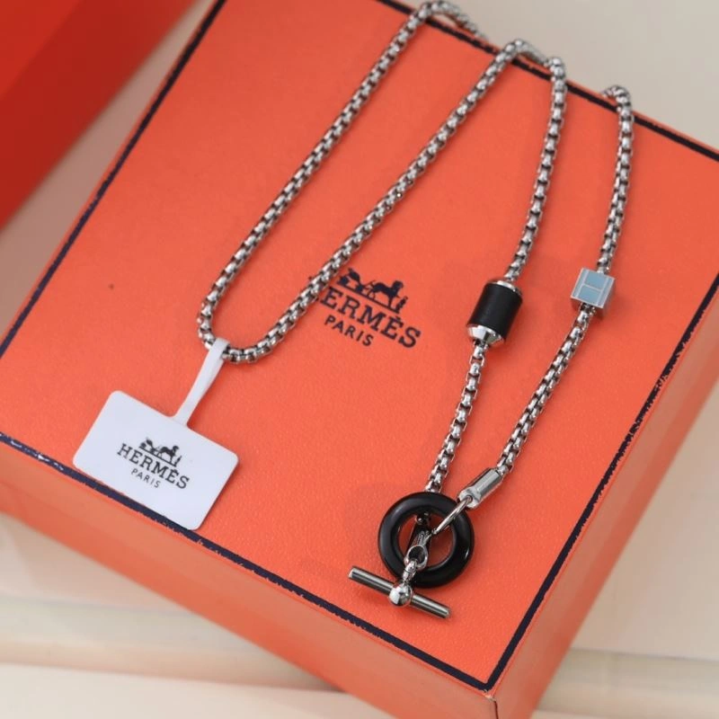 Bargain Hermes Necklaces