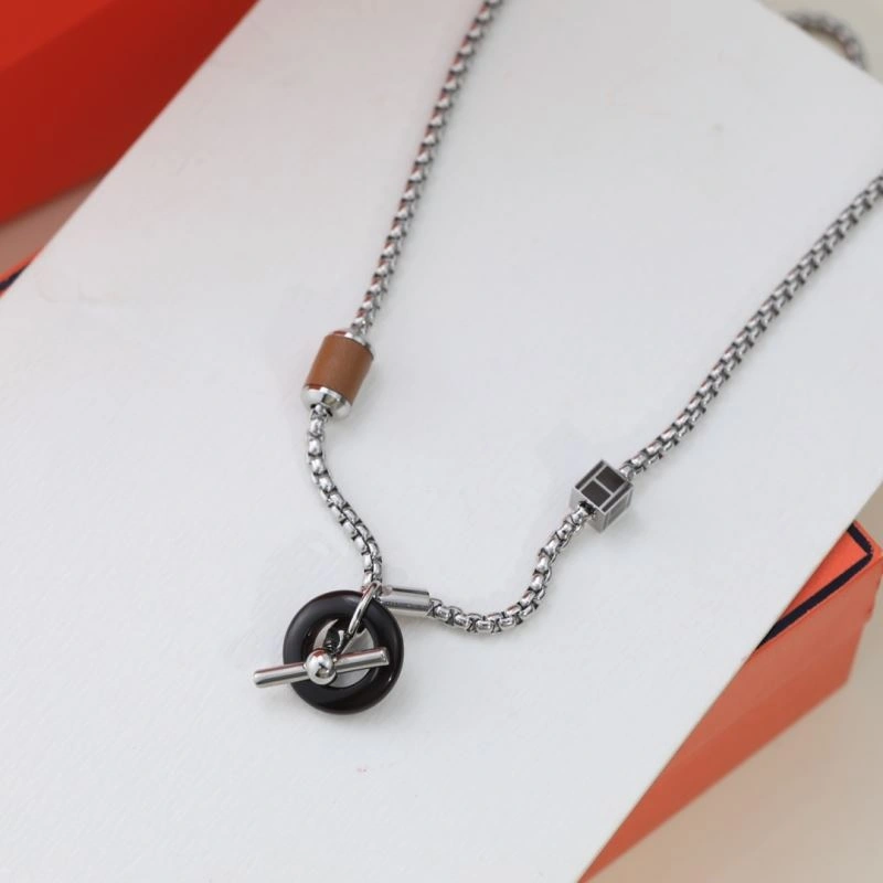 Bargain Hermes Necklaces