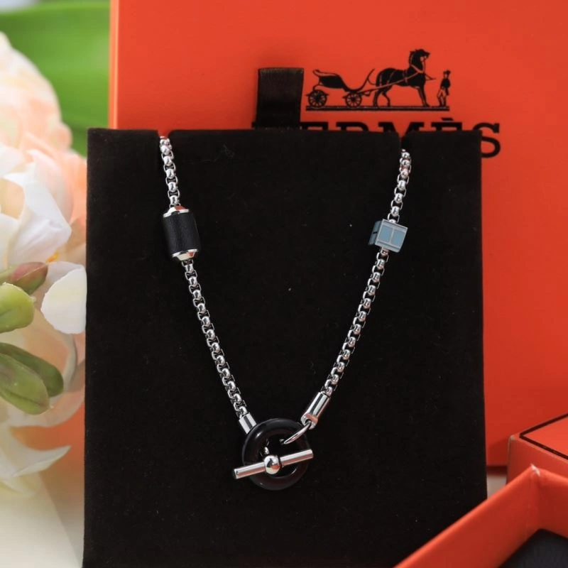 Bargain Hermes Necklaces