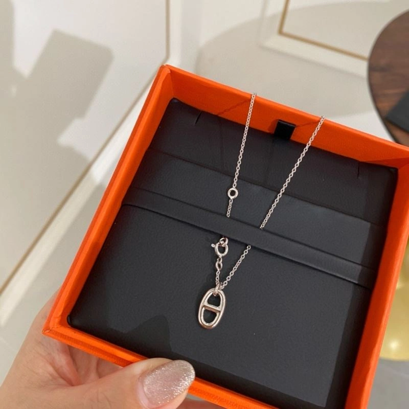 Brand-authenticated Hermes Necklaces