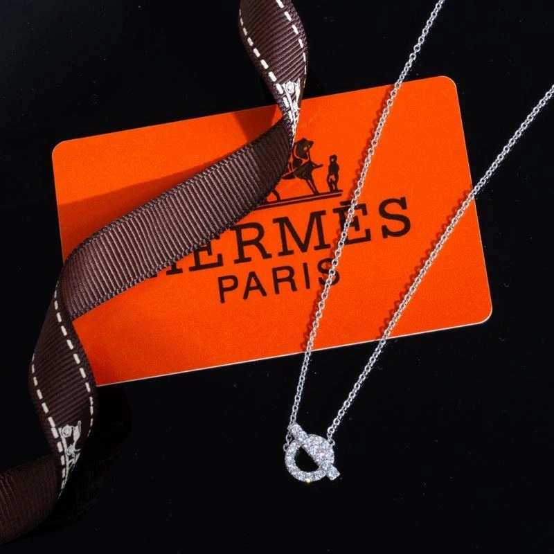 Brand-authenticated Hermes Necklaces