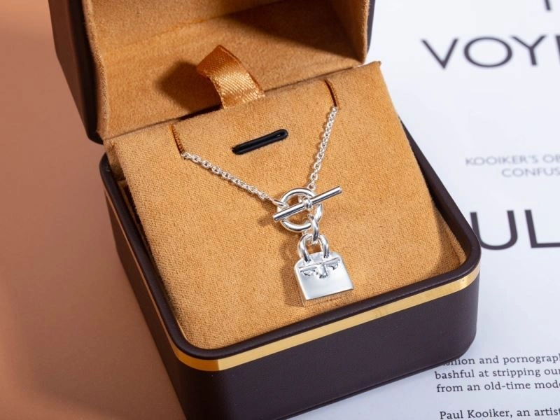 High accuracy Hermes Necklaces