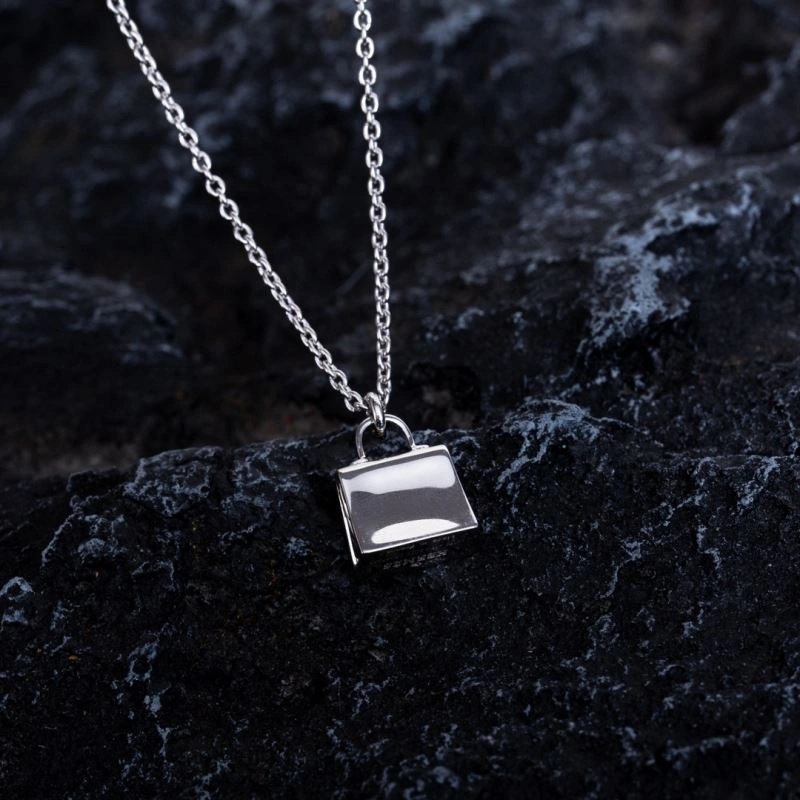 Accurate model Hermes Necklaces