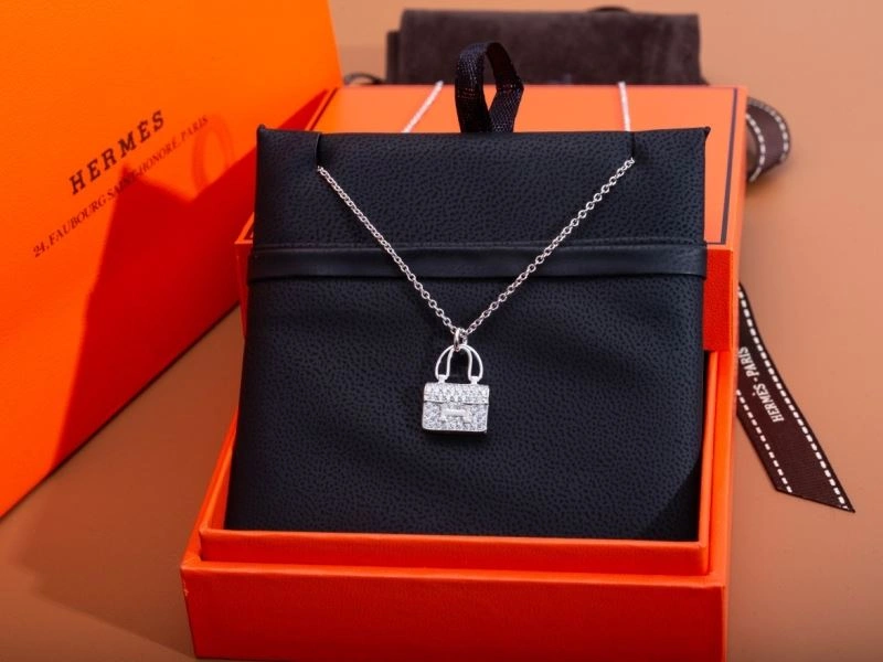 Discounted Hermes Necklaces