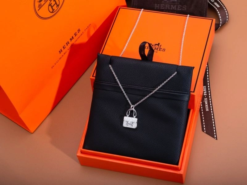 Discounted Hermes Necklaces