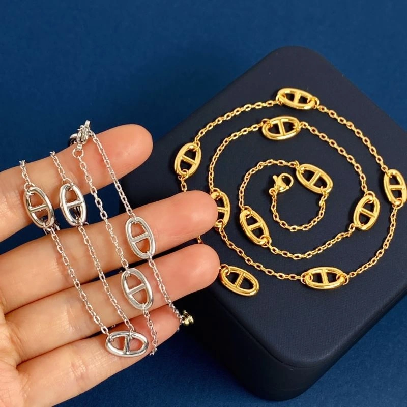 Low-cost Hermes Necklaces