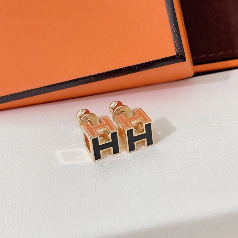 Inexpensive Hermes Necklaces
