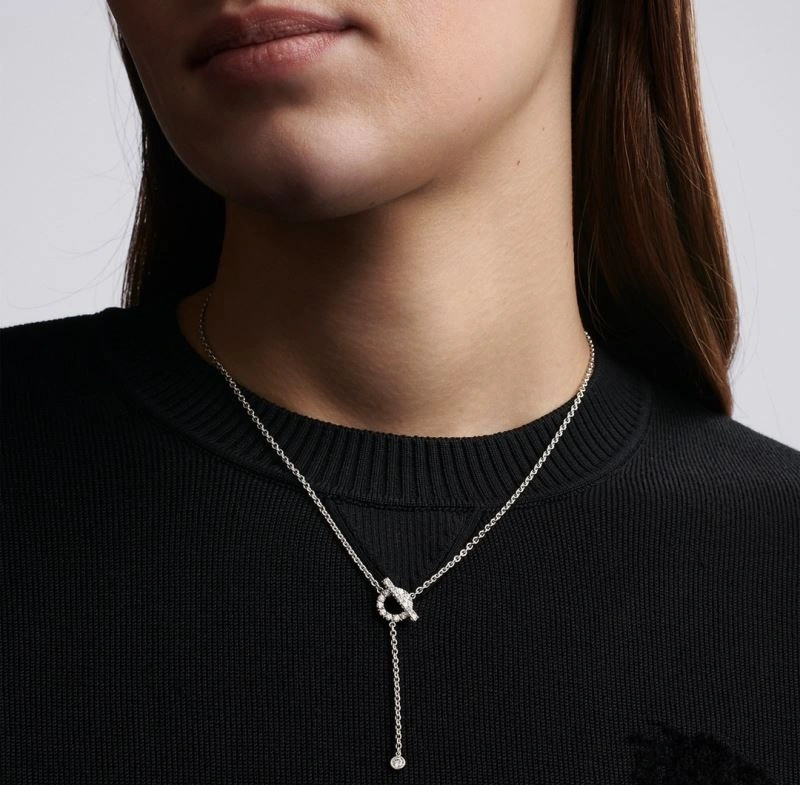 Low-cost Hermes Necklaces
