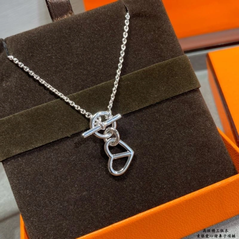 Bargain Hermes Necklaces