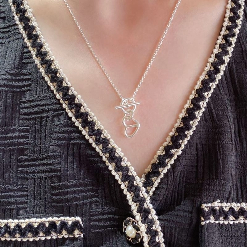 Bargain Hermes Necklaces