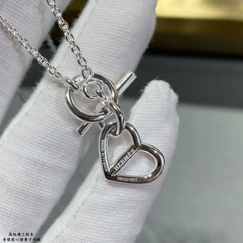 Bargain Hermes Necklaces