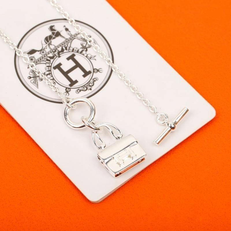 Top mirror Hermes Necklaces