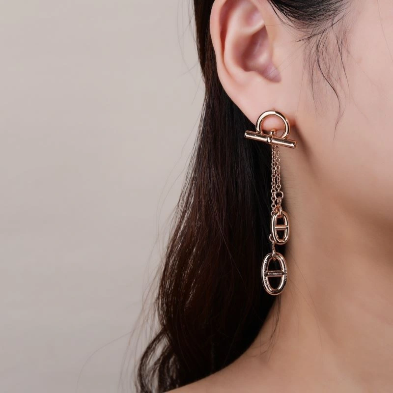 Cut-rate Hermes Necklaces