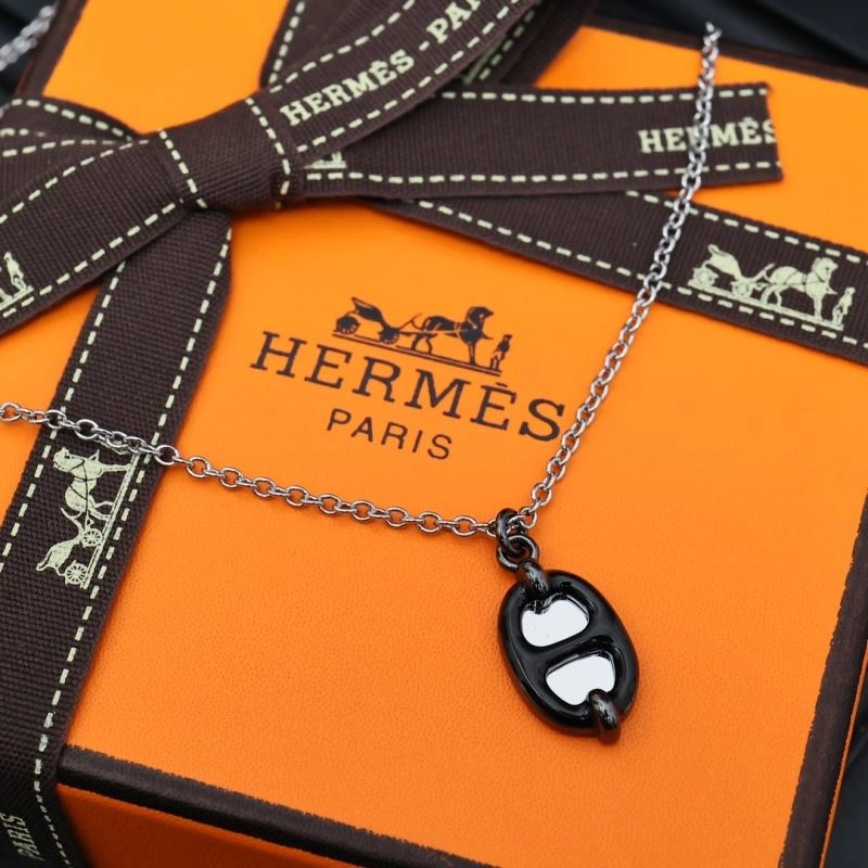 Bargain Hermes Necklaces