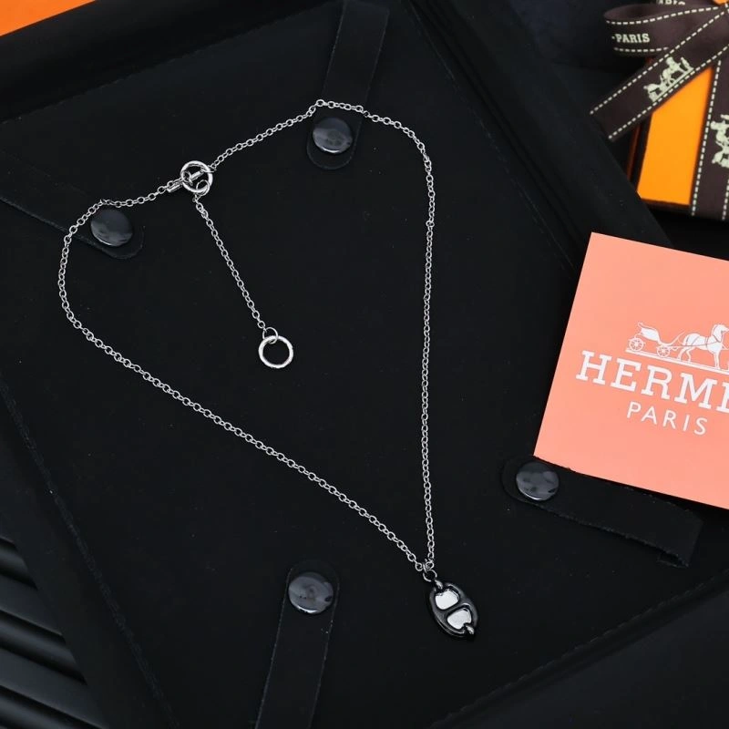 Bargain Hermes Necklaces