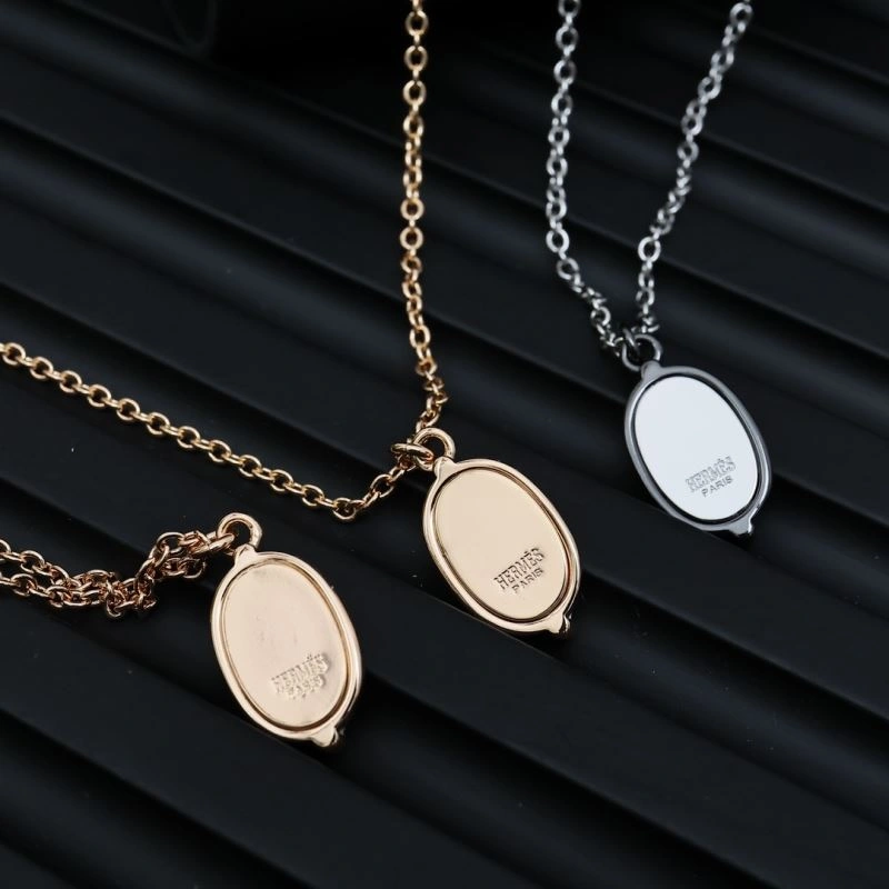 Bargain Hermes Necklaces