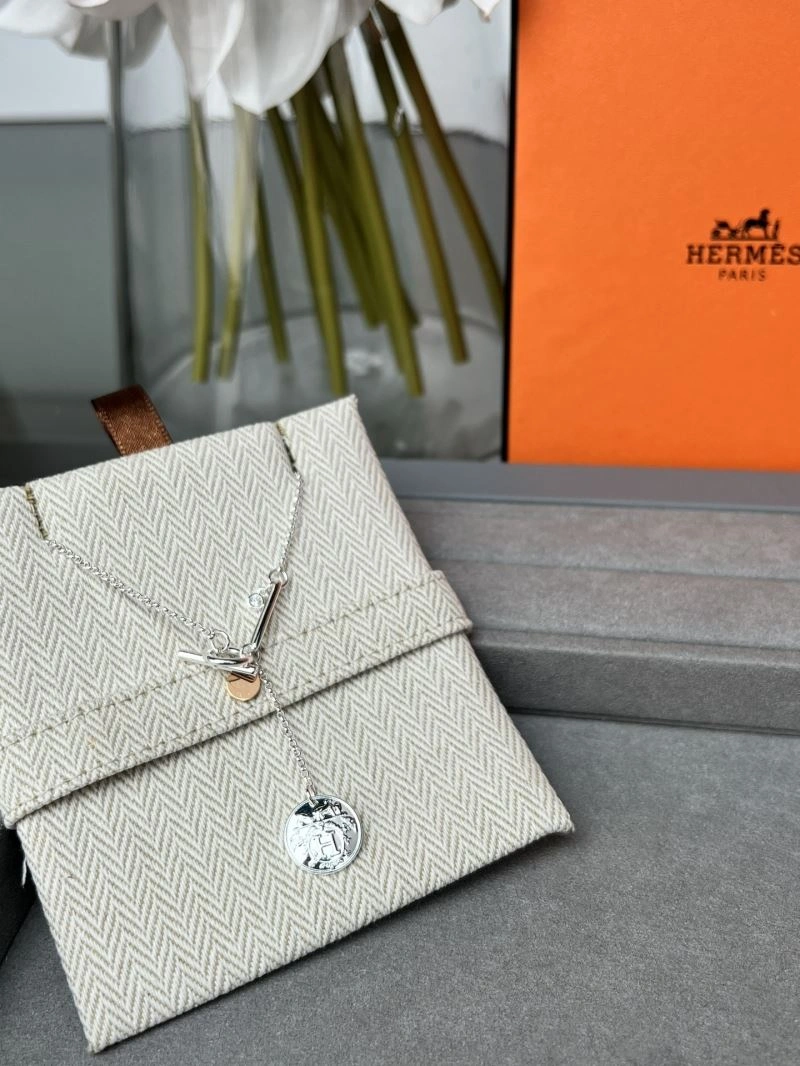 Brand-authenticated Hermes Necklaces