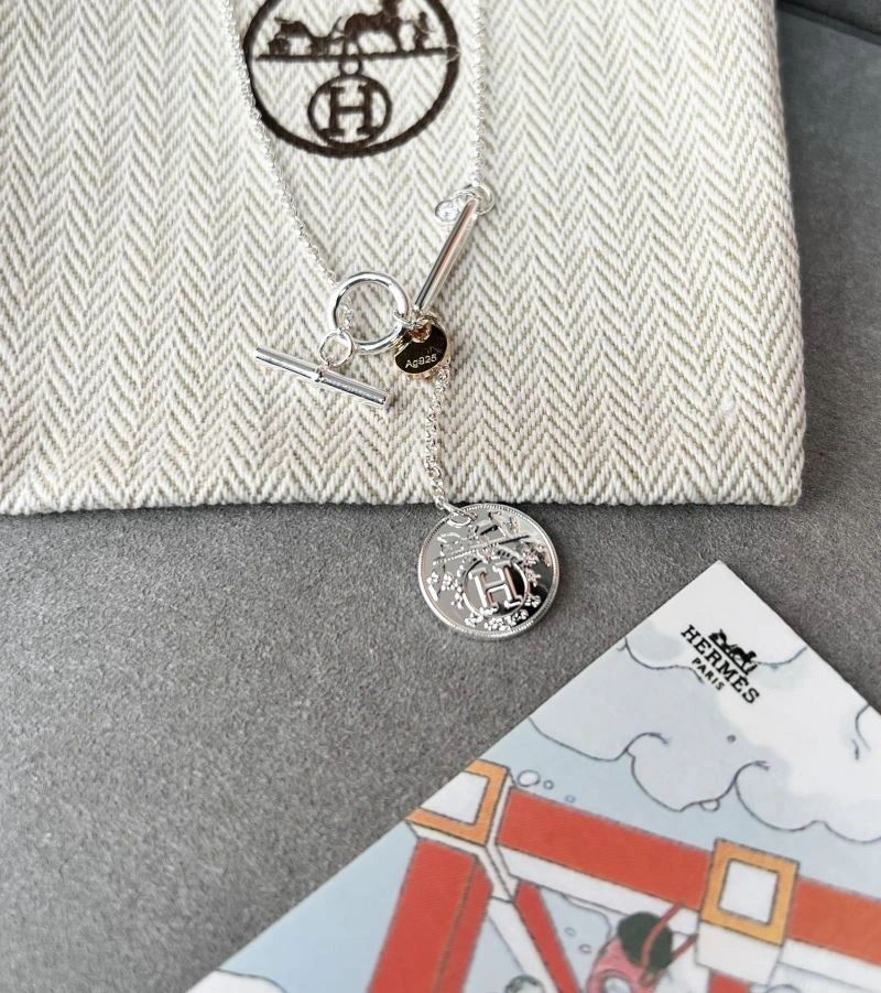 Brand-authenticated Hermes Necklaces